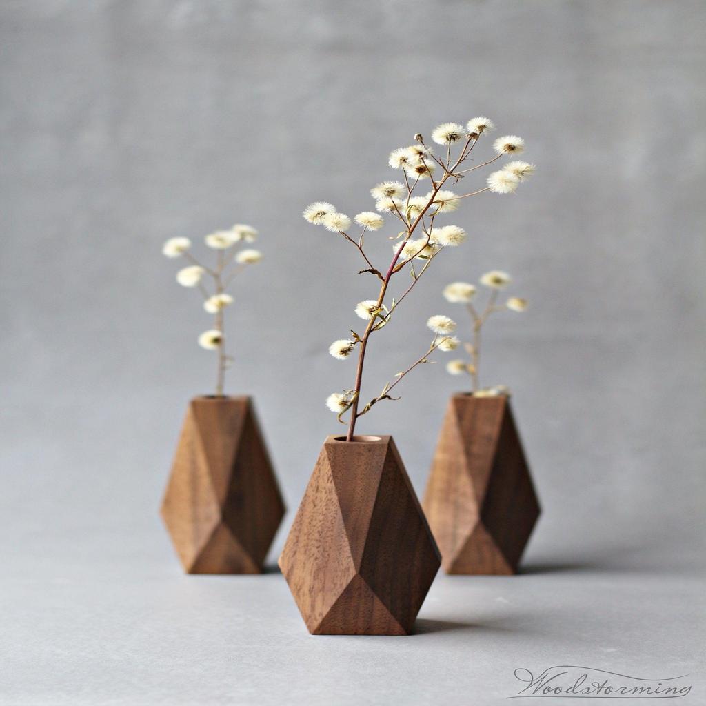 Captivating Natural Wood Wall Decor That Will Transform Your Interiors.