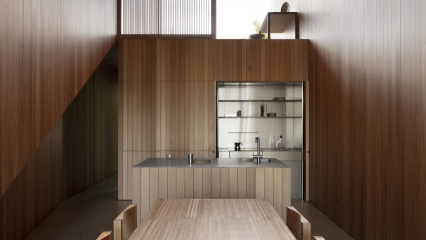Prior Barraclough Expands a Worker’s Cottage in Melbourne with a Wood ...