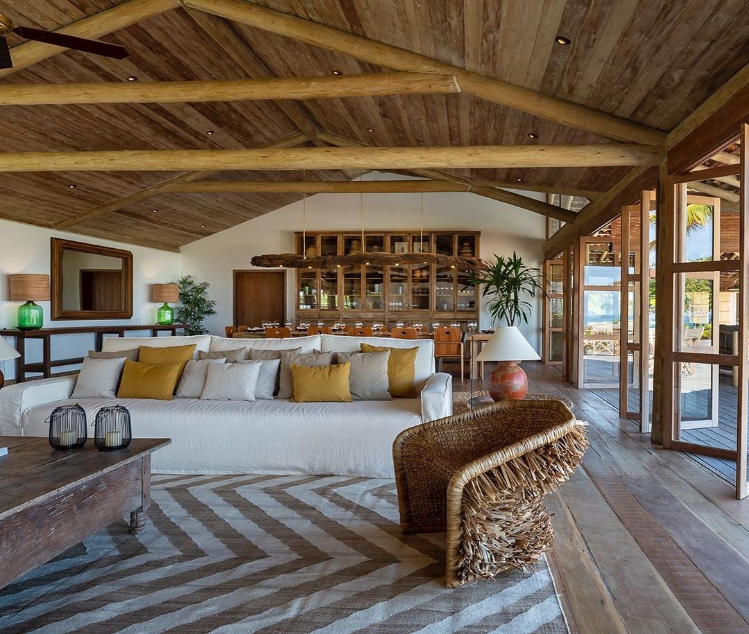 Beach House: 40 Projects to Create Your Own Coastal Refuge