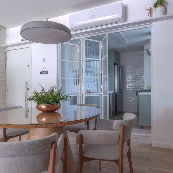 50 Stunning Photos Showcasing the Versatility of Glass Accordion Doors