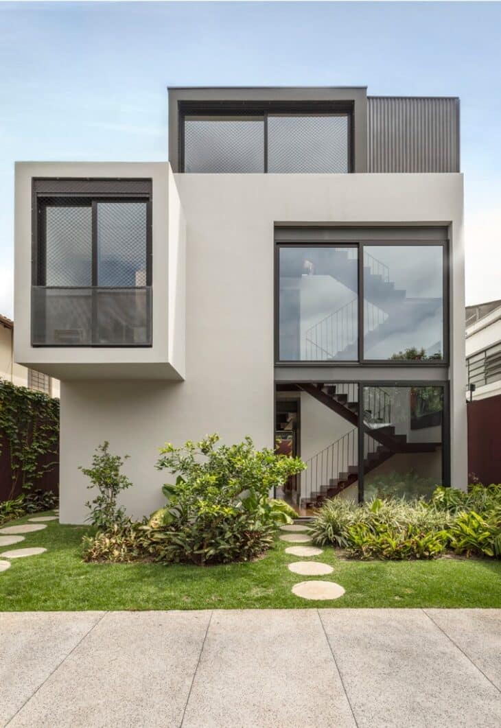 Simple House Facades: 70 Ideas and Styles for Your Project