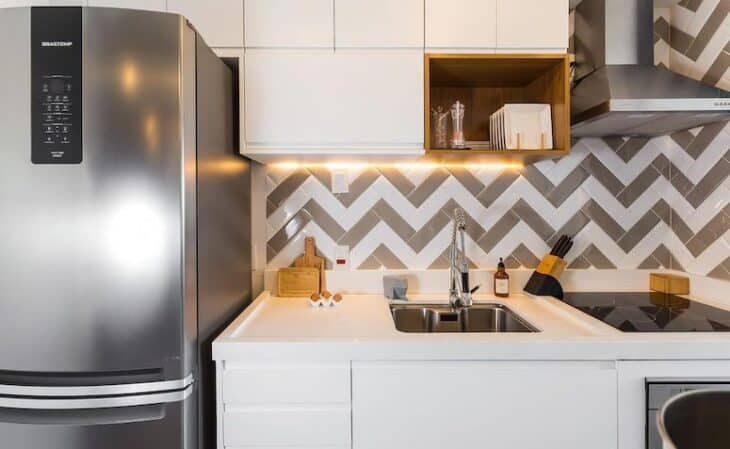 Adopt a Minimalist Look with Cava Pulls