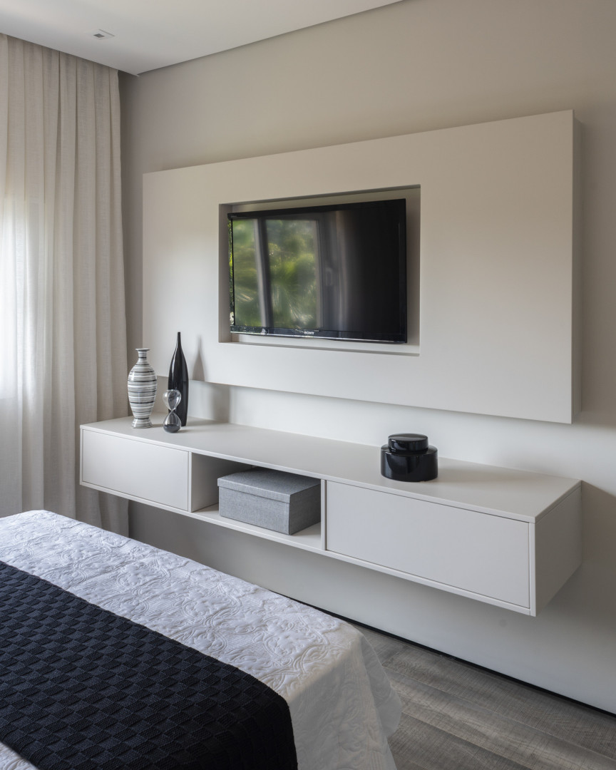 SUSPENDED RACK: 70 MODELS TO OPTIMIZE YOUR SPACE